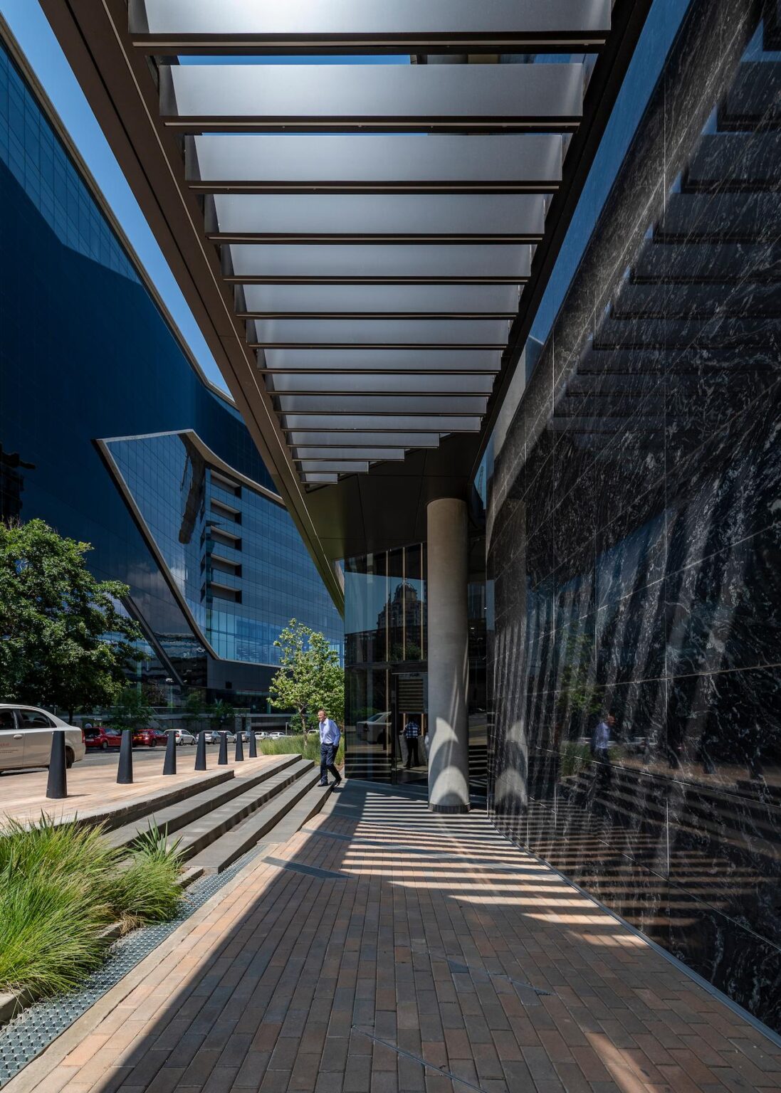 2 Pybus Road – GLH Architects